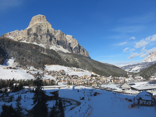 Corvara (Alta Badia) Ski Resort Guide | Snow-Forecast.com