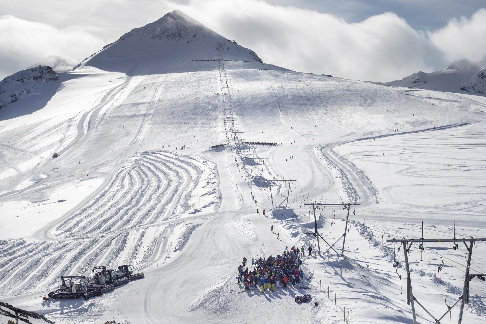 Stelvio Ready for 2025 Summer Ski Season