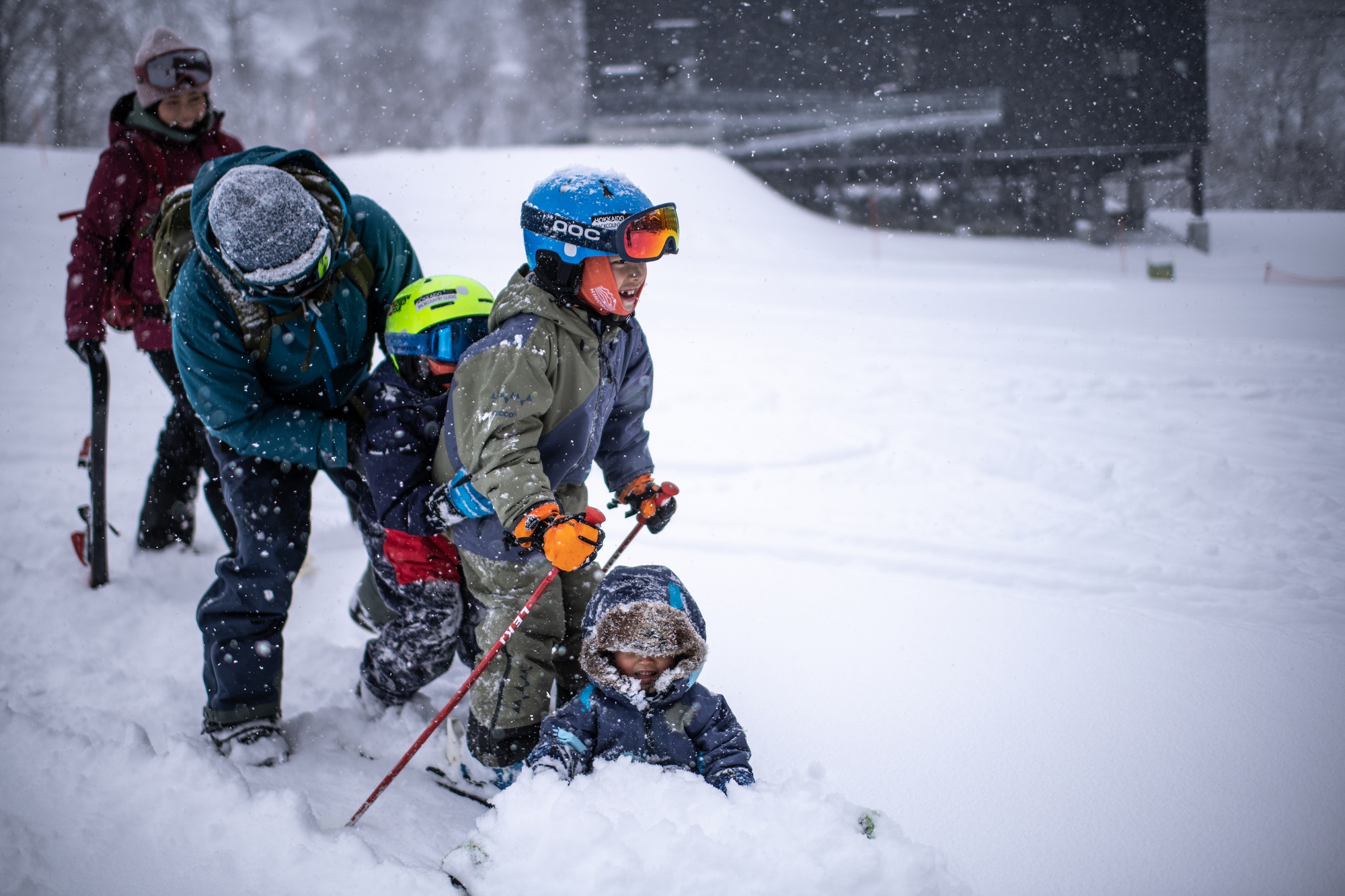Japan Posts World’s Most Snowfall & Deepest Bases But Still Closed to ...
