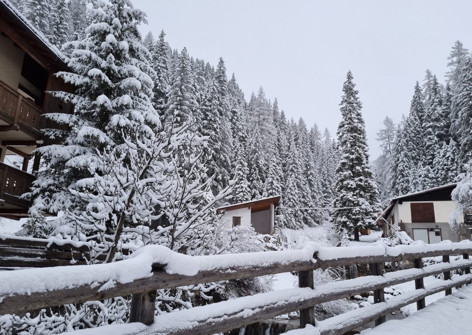 Major Snowfall For High Slopes in the Alps As Season Winds Down